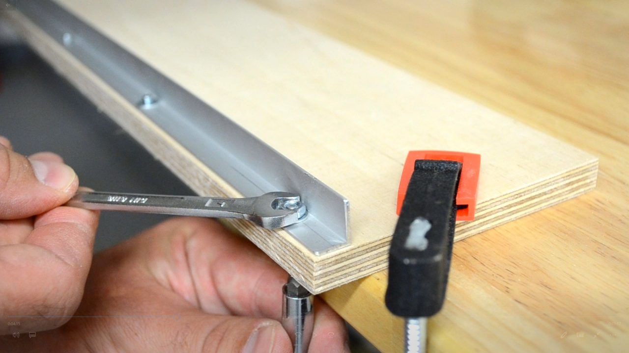 How to Build an Easy Jigsaw Cutting Station (With Plans & Video ...