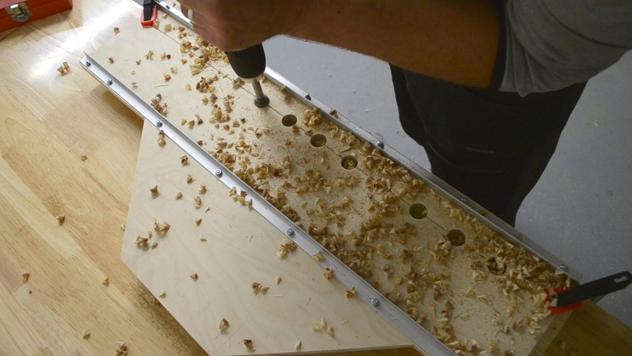 Easy Circular Saw Guide Rail (Step by Step with Pictures) | AllFlavor ...