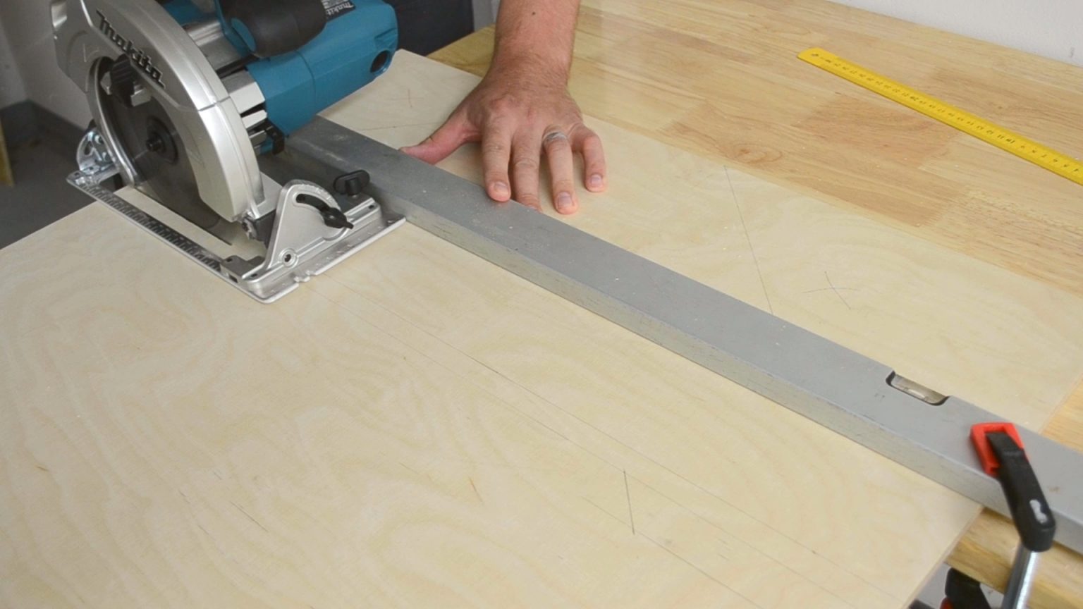 Easy Circular Saw Guide Rail (Step by Step with Pictures) | AllFlavor ...