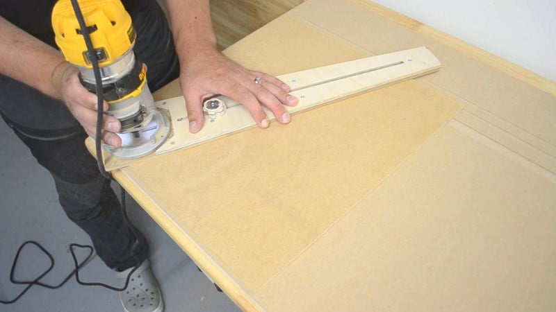 How To Make a Router Circle Jig (With Pictures) | AllFlavor Workshop