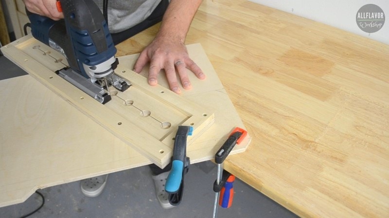 Adjustable Jigsaw Guide for Straight Cuts and Crosscuts | AllFlavor ...