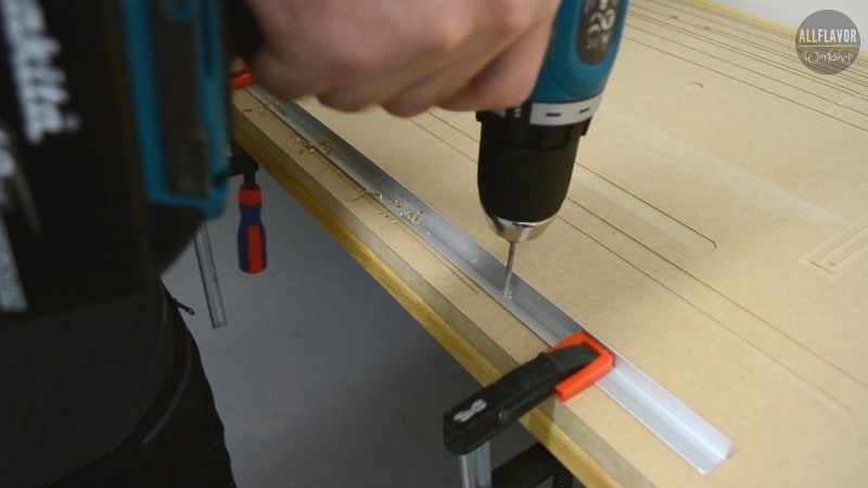 Adjustable Jigsaw Guide for Straight Cuts and Crosscuts | AllFlavor ...