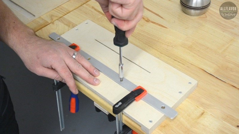 Simple DIY Circular Saw Straight Edge Guide (With Pictures) | AllFlavor ...