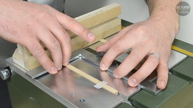 DIY Mini Table Saw Sled for a Mini Table Saw (With Pictures ...