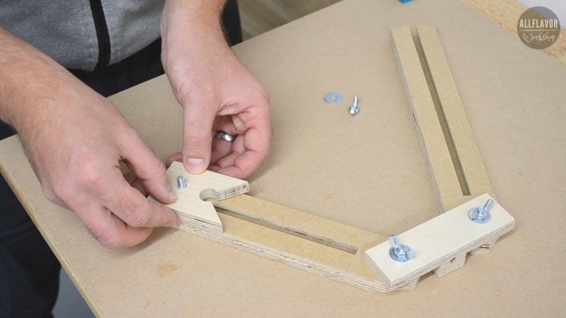 How to Make a Picture Frame Clamping Jig (a Step-by-Step Guide ...