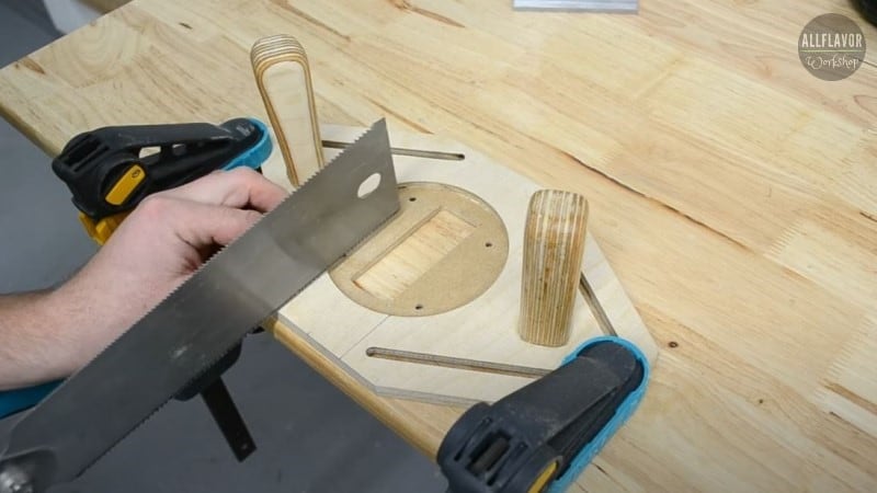 How to Make a Router Circle Jig (Multi-Function Router Base Addon ...