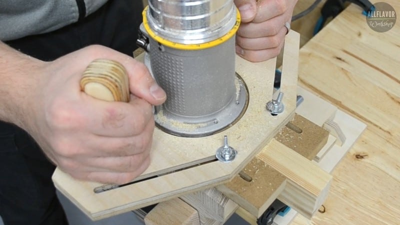 How to Make a Multi-Purpose Router Jig (A Step-by-Step Guide ...