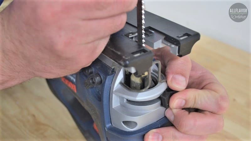 How to Change a Jigsaw Blade (Step-by-Step Guide for Beginners ...