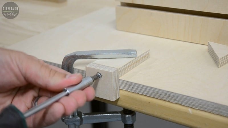 Build a Simple Crosscut Sled (Step-by-Step with Pictures) | AllFlavor ...