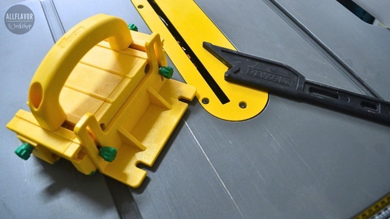 The Best Table Saw Push Block in 2025 (Reviewed) | AllFlavor Workshop